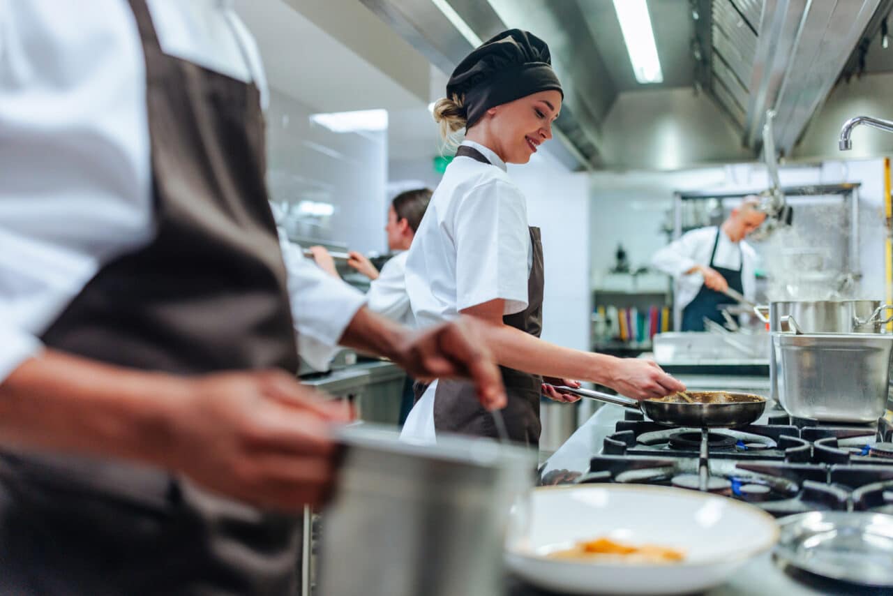 Kitchen Porter Jobs | Flexible & Well Paid | Indeed Flex UK